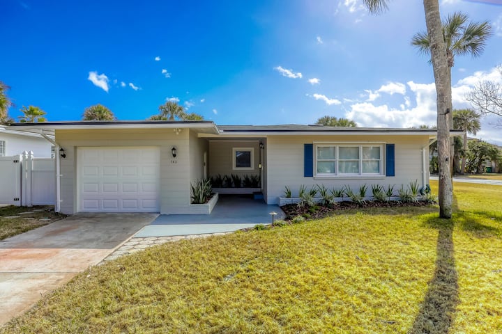 Walk To Beach 3br | Enclosed Yard | Ac | W/d - Jacksonville Beach, FL