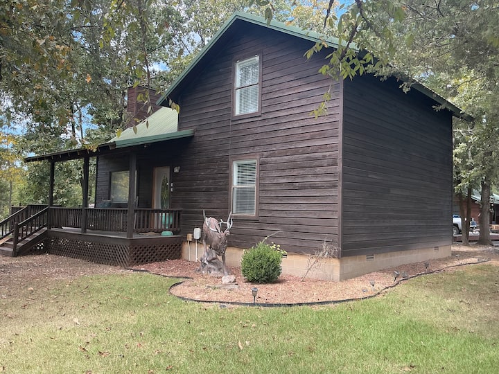 Diamond Lil's Lodge - Broken Bow, OK