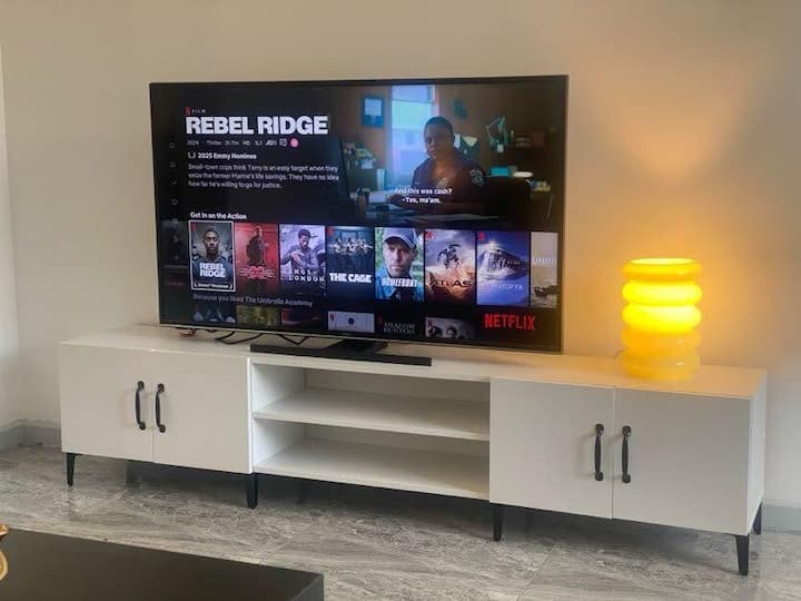 Hd Haven – Stylish Canal-side Suite - Huddersfield