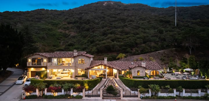 Elegant La Jolla Villa - Ocean Views & Pool - San Diego, CA