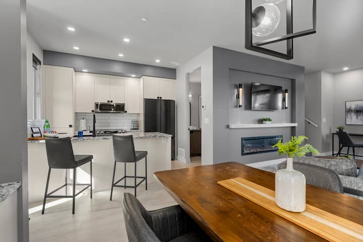 Seaview End Unit Monthly Rates - Parksville