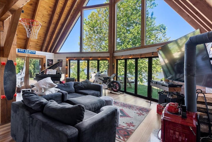 Pet-friendly Vacation Rental W/ Lake Access - 特洛伊