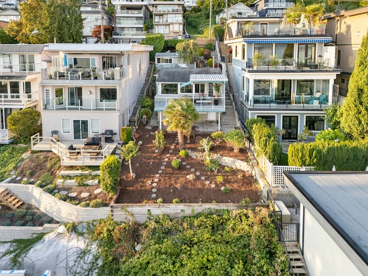 Oceanview 2br Retreat In White Rock - White Rock