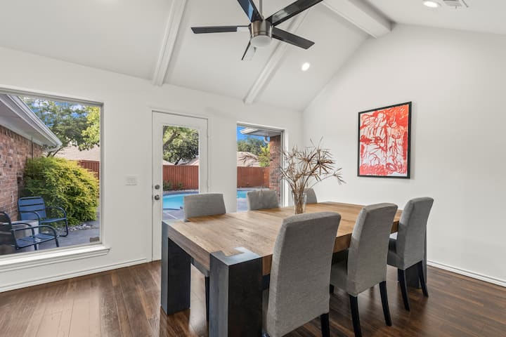 Plano Oasis 3br | Pool, Pets, Fenced Yard - Plano, TX