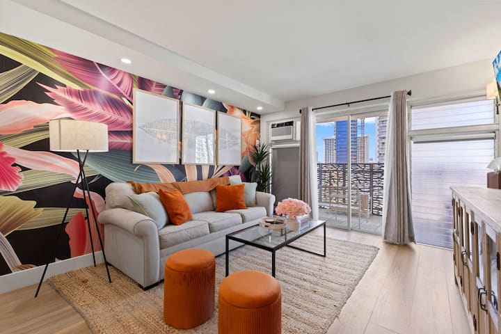 [Top Pick] Waikiki 2br Condo | Near Beach & Dining - Honolulu, HI