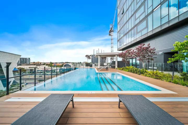 Luxury City Escape Steps From Rac Arena - Perth