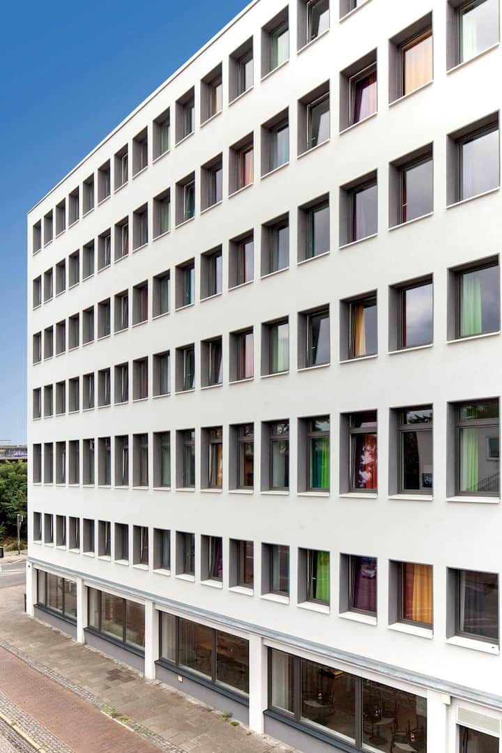 Private Twin Room At A&o Bremen Hauptbahnhof - Bremen