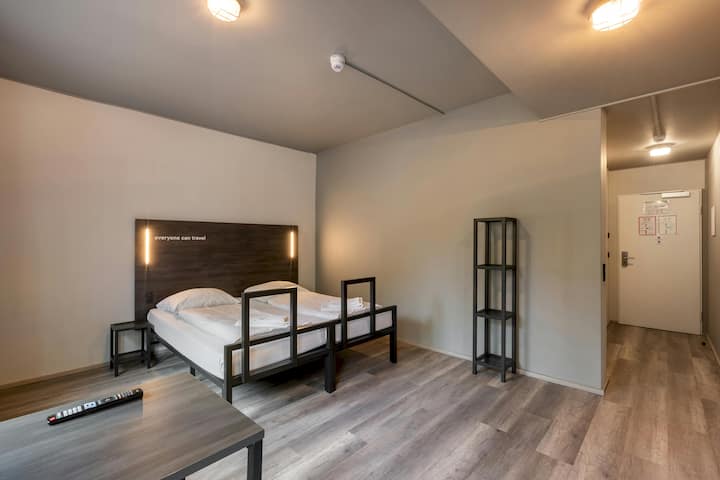 Private Twin Room At A&o Köln Hauptbahnhof - Keulen