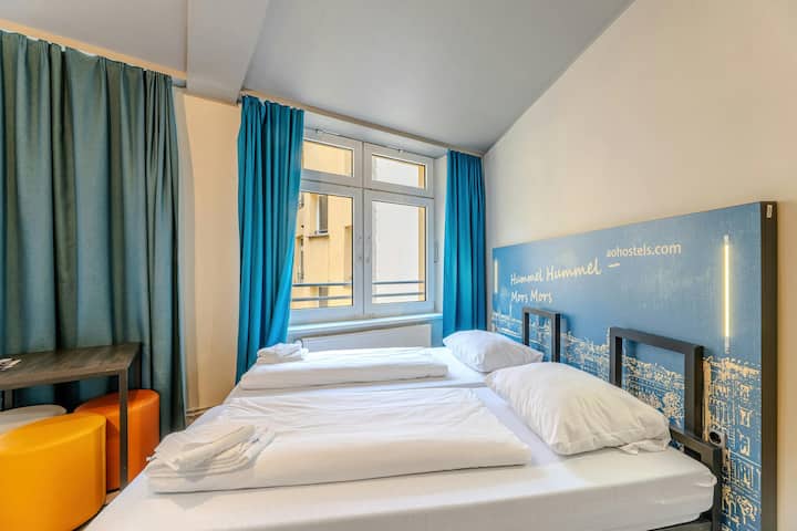 Private Twin Room At A&o Hamburg Hauptbahnhof - Hamburg