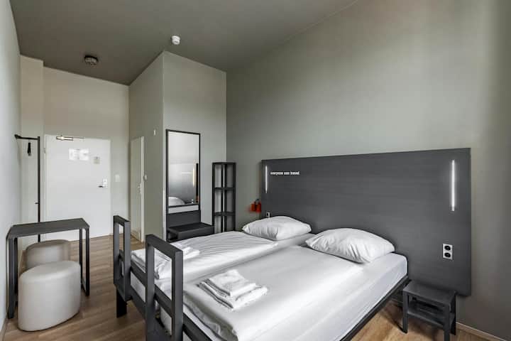 Private Twin Room At A&o Leipzig Hauptbahnhof - 萊比錫
