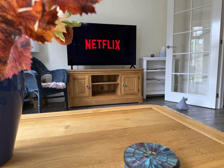 Résidence-moderne-salle De Bain Privée-vue Sur Jar - イギリス ホーシャム