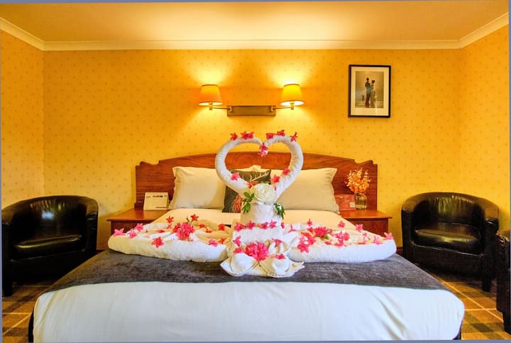 Scenic Highland Room With Exquisite Garden Views - Crianlarich