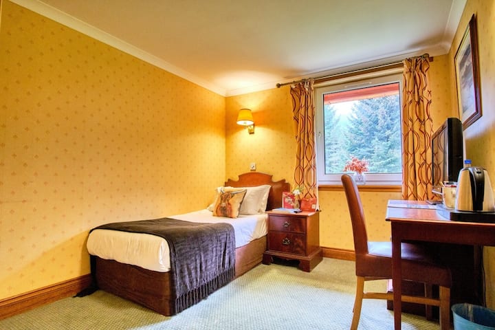 Luxurious Highland Retreat Close To Nature Spots - Crianlarich