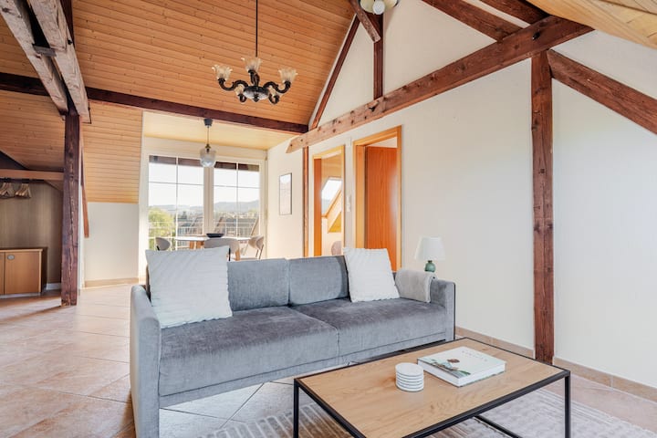 Blueground | Enge, Balcony, Nr Lake Zurich - Zürich