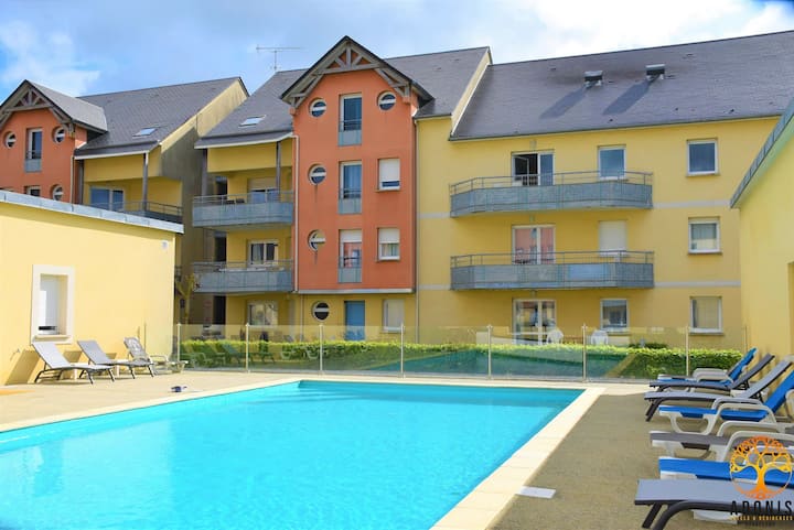 Spacious 1br Aprt W/ Kitchenette & Living Area - Grandcamp-Maisy