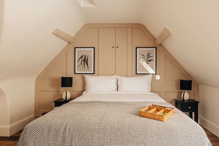 Loft Room By The Thames - Kingston upon Thames