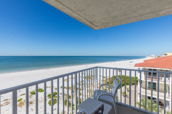Top-floor Corner Unit With Stunning Beach Views - Madeira Beach, FL