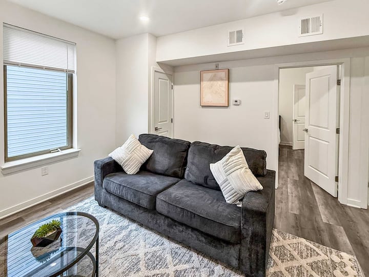 Chic 1-bed | Comfort For 4 | Northern Liberties - Camden, NJ