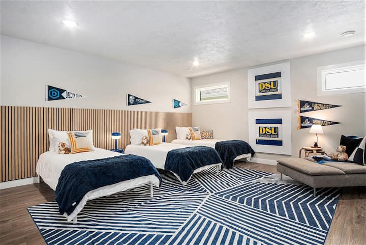 Modernized - 1 Level - Dog Friendly - King Bed Sui - Carousel, Madison