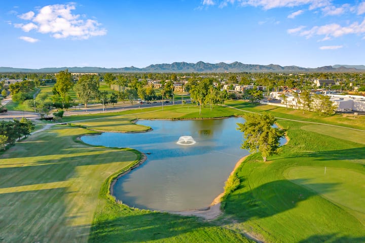 Golf Views, Pool, Hot Tub At Old Town Continental - Scottsdale, AZ