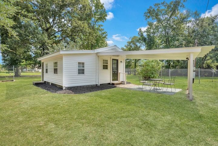 Cypress Cottage - Cozy Lake Getaway - Lake Marion, SC