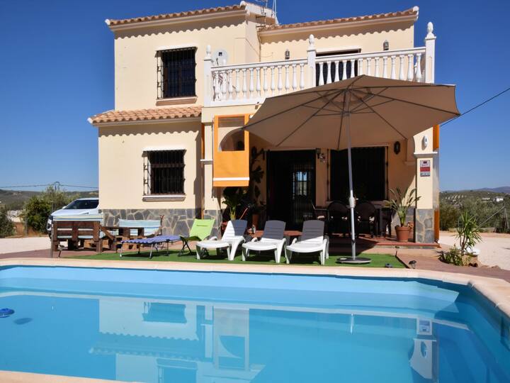 Villa à Villanueva Del Trabuco Avec Jacuzzi - Archidona
