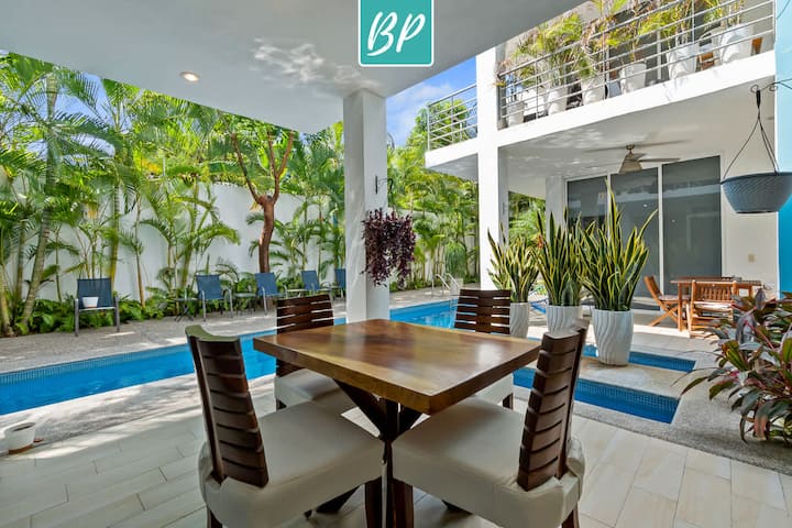 Golden Zone Bucerías – Poolside 1br, Walk To Beach - Bucerías