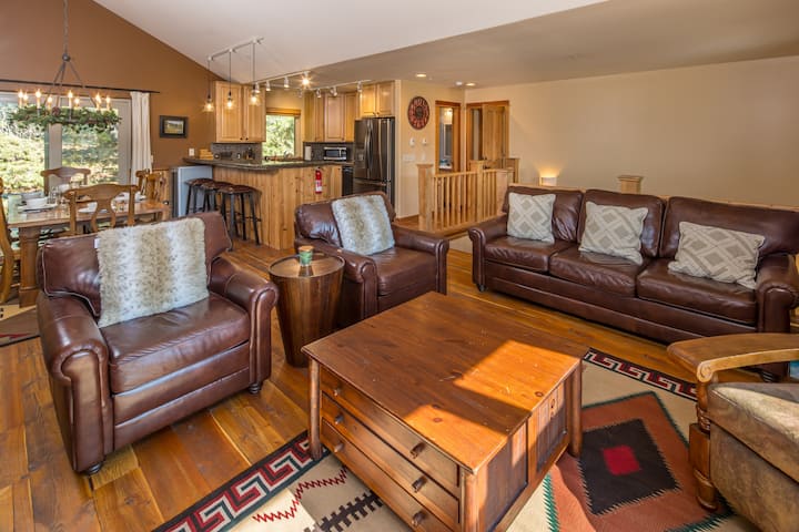 New To Market! Big Sky Town Center Home - Big Sky, MT