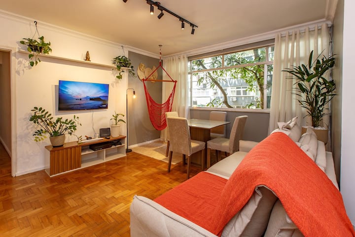 Leblon Beach In 5 Minutes - Rio de Janeiro