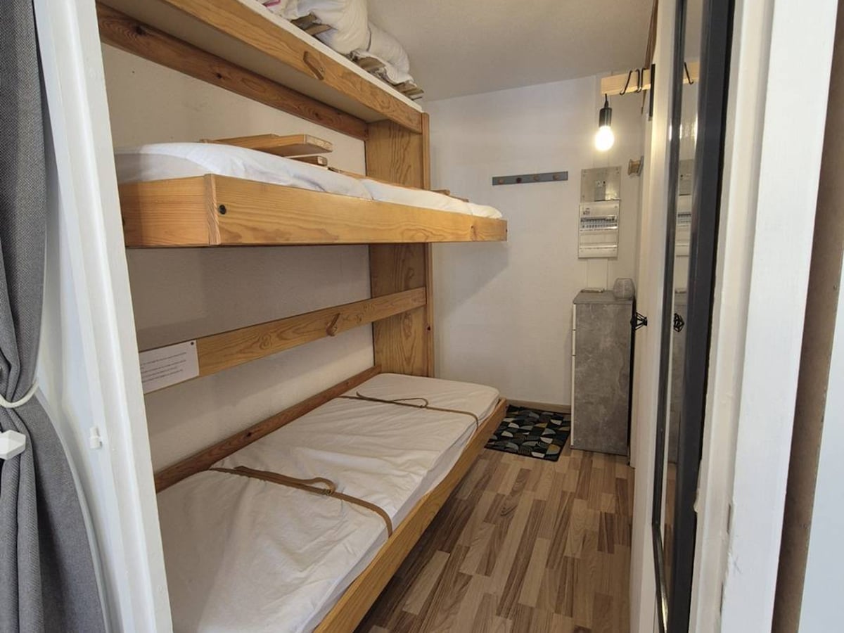 Quiet studio with parking in central Cauterets - Flats for Rent in ...