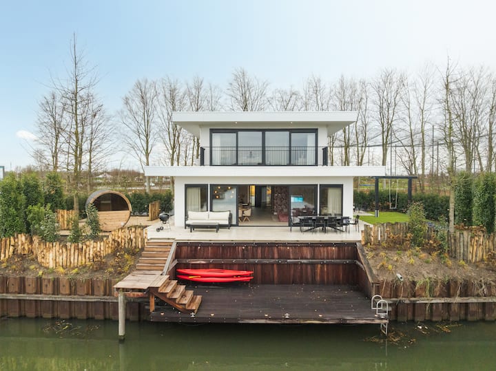 Water Nr. 500 | 10 Pers. Hottub & Sauna - Zeewolde