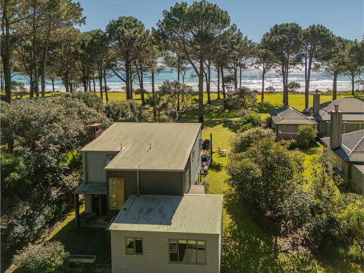 Pine Haven - Matarangi Holiday Home - Hahei