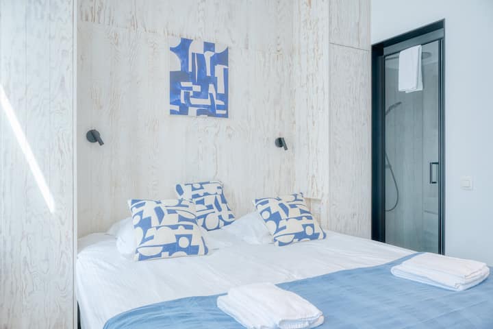 Spacious Apartment For 6 Guests With Terrace - Ypres