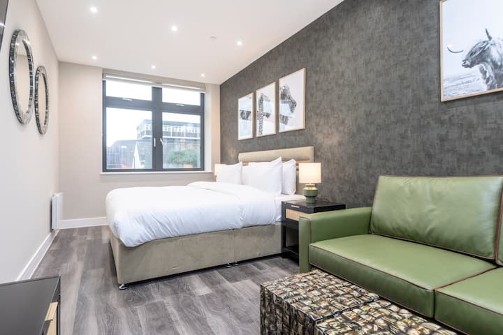 Palm Tree House | Safari - Bromley
