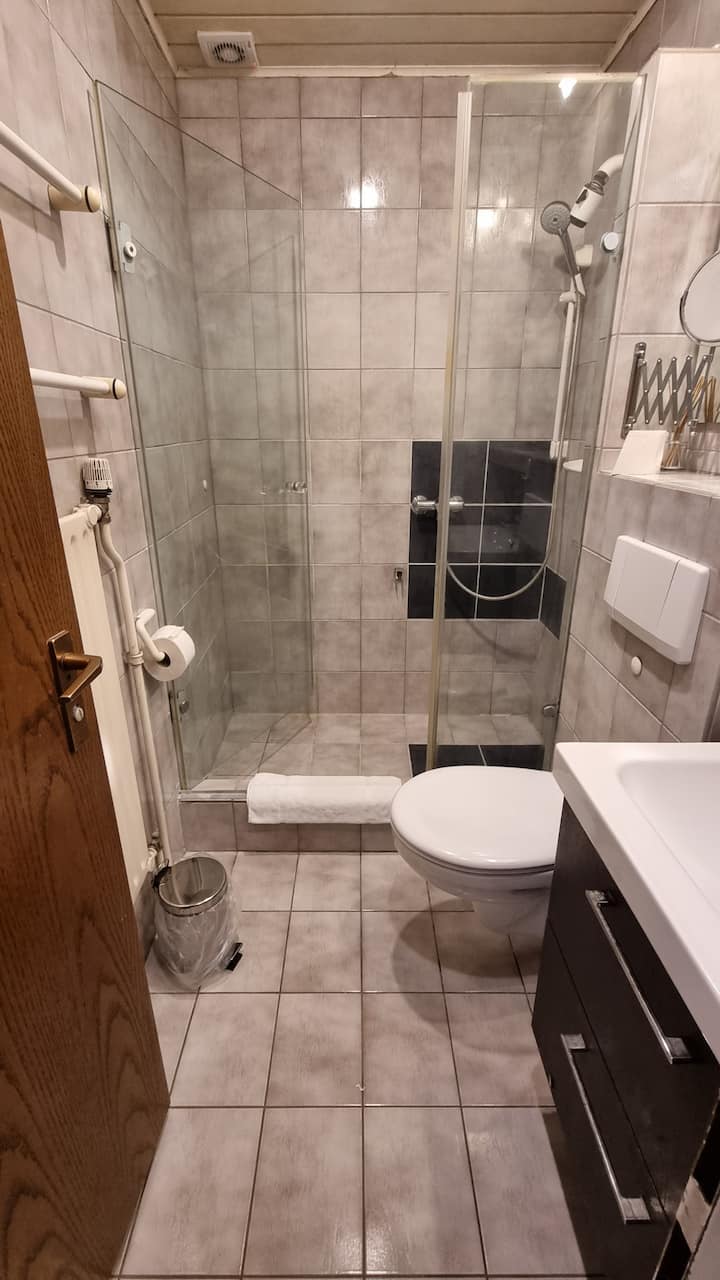 Triple-economie-salle De Bain Partagée-vue Sur Rue - Mannheim