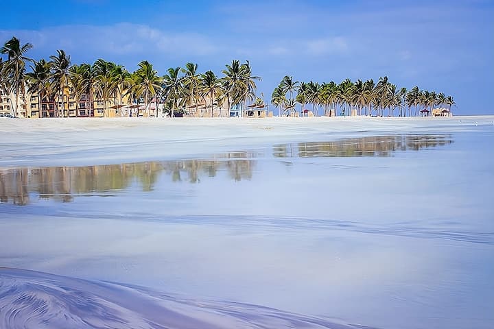 Beach Getaway! 4 Relaxing Units, Steps To Beach! - Salalah