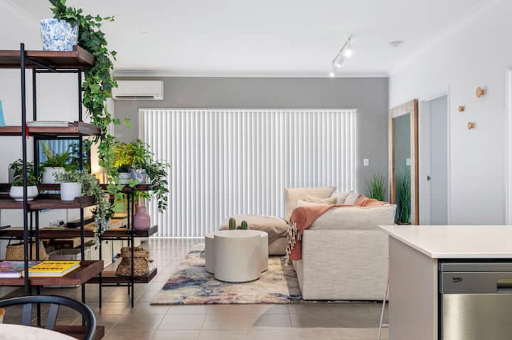 The Swan & Sepal - 2bdr - Ellenbrook - Perth