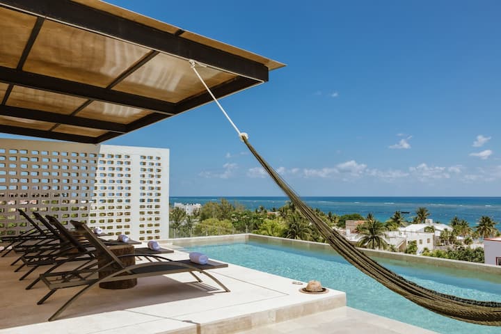 Magical Rooftop · King, Pool & Unforgettable Views - Puerto Morelos