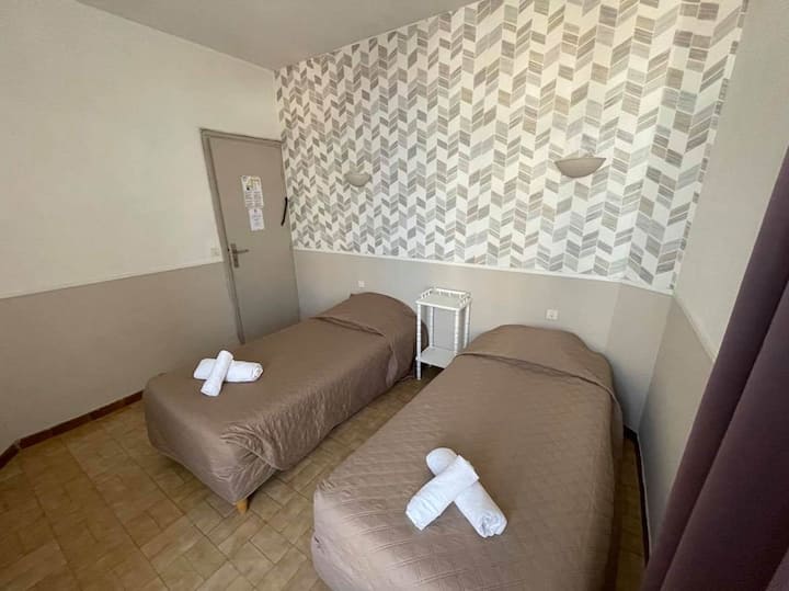 Chambre 2 Lits Simples Standard - Saint-Gilles