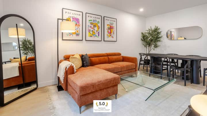 Stylish Loft In Trendy Plateau Area - LaSalle