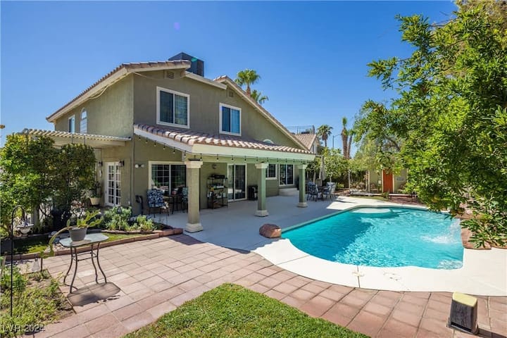 Vegas Home W Pool, Quick Drive To Strip &Summerlin - Las Vegas, NV