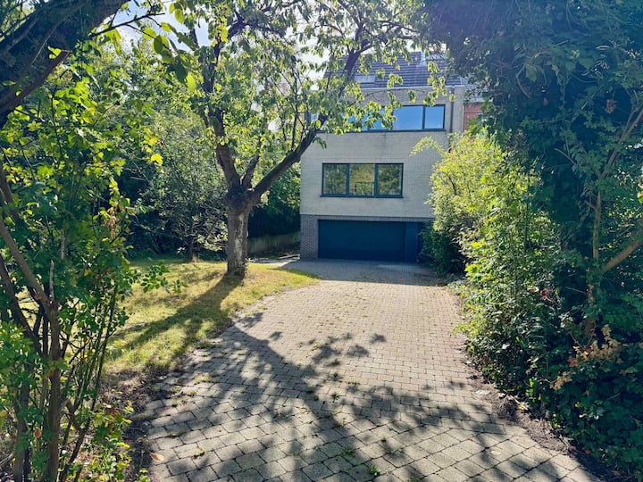 Villa W/ Garden, Ping-pong, Cinema, Parking, Bath - Gent