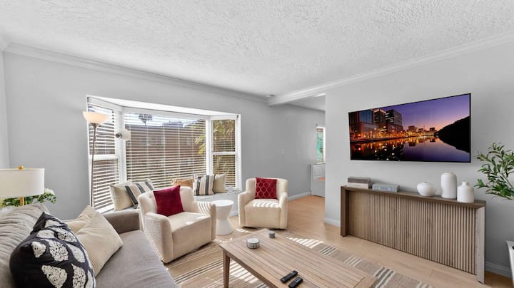 Central Sd Retreat With Hot Tub - City Heights - San Diego