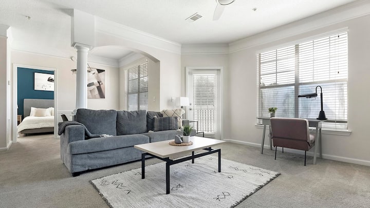 Landing | Modern 1bd, Gym - Summerville, SC