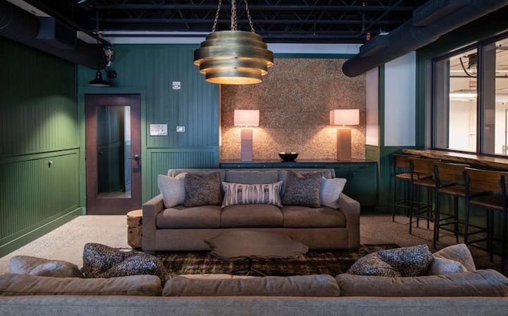 2 Queen Beds | Cantilever | Steps From Rainy Lake - Fort Frances