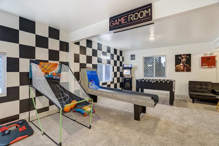 Champion Hall! Arcade Games, Fire Pit & Bbq Nights - Colorado Springs, CO