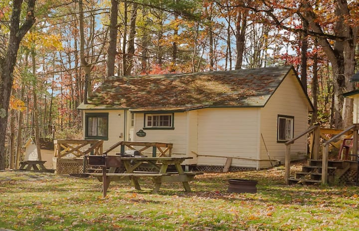 2-bedroom Cottage #4 - Monterey Pine - Gravenhurst