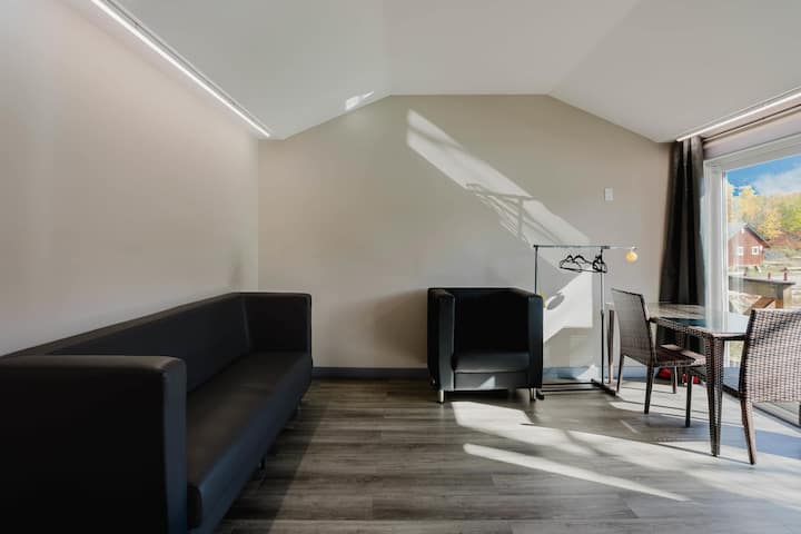 Studio Cottage #8 - Jack Pine - Bracebridge
