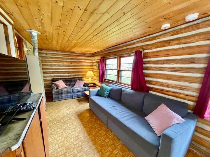 1-bedroom Balsam Lake Cottage #9 - Fenelon Falls