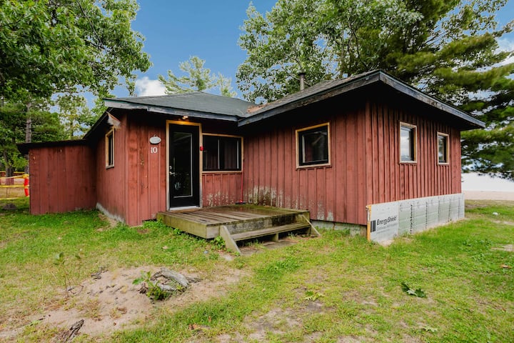 3-bedroom Cottage #10 - Sand Bay - Ontario